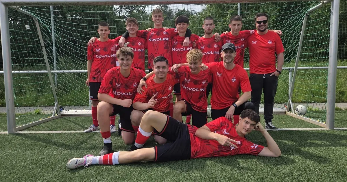 Lenninger Realschul-Kicker triumphieren beim Landesfinale - Lokalsport ...