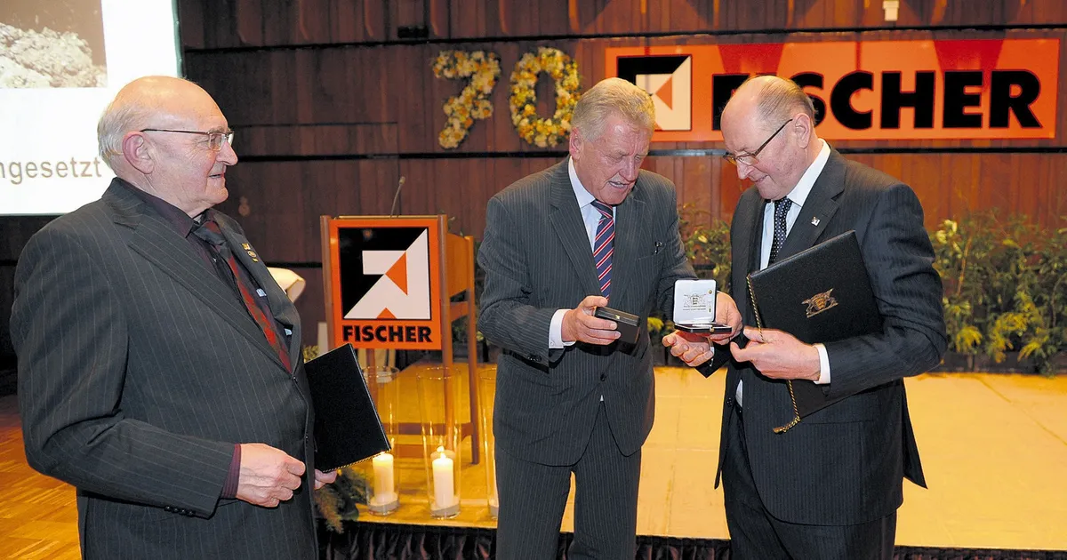 „Unternehmen, das viel bewegt hat“ - Home - Teckbote