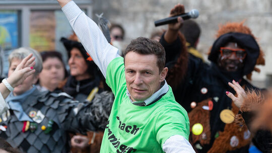 Der Schultes macht Lenningen fit - Rund um die Teck - Teckbote