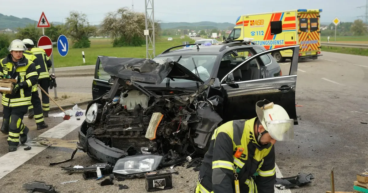 Schwerer Unfall an der Autobahnauffahrt bei Aichelberg - Rund um die Teck - Teckbote