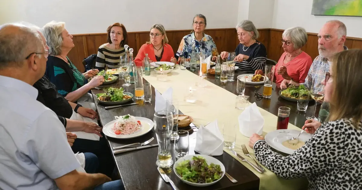 Dieser Tisch spricht Französisch - Kirchheim - Teckbote